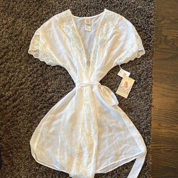 In Bloom | Intimates & Sleepwear | In Bloom By Jonquil Robe | Poshmark